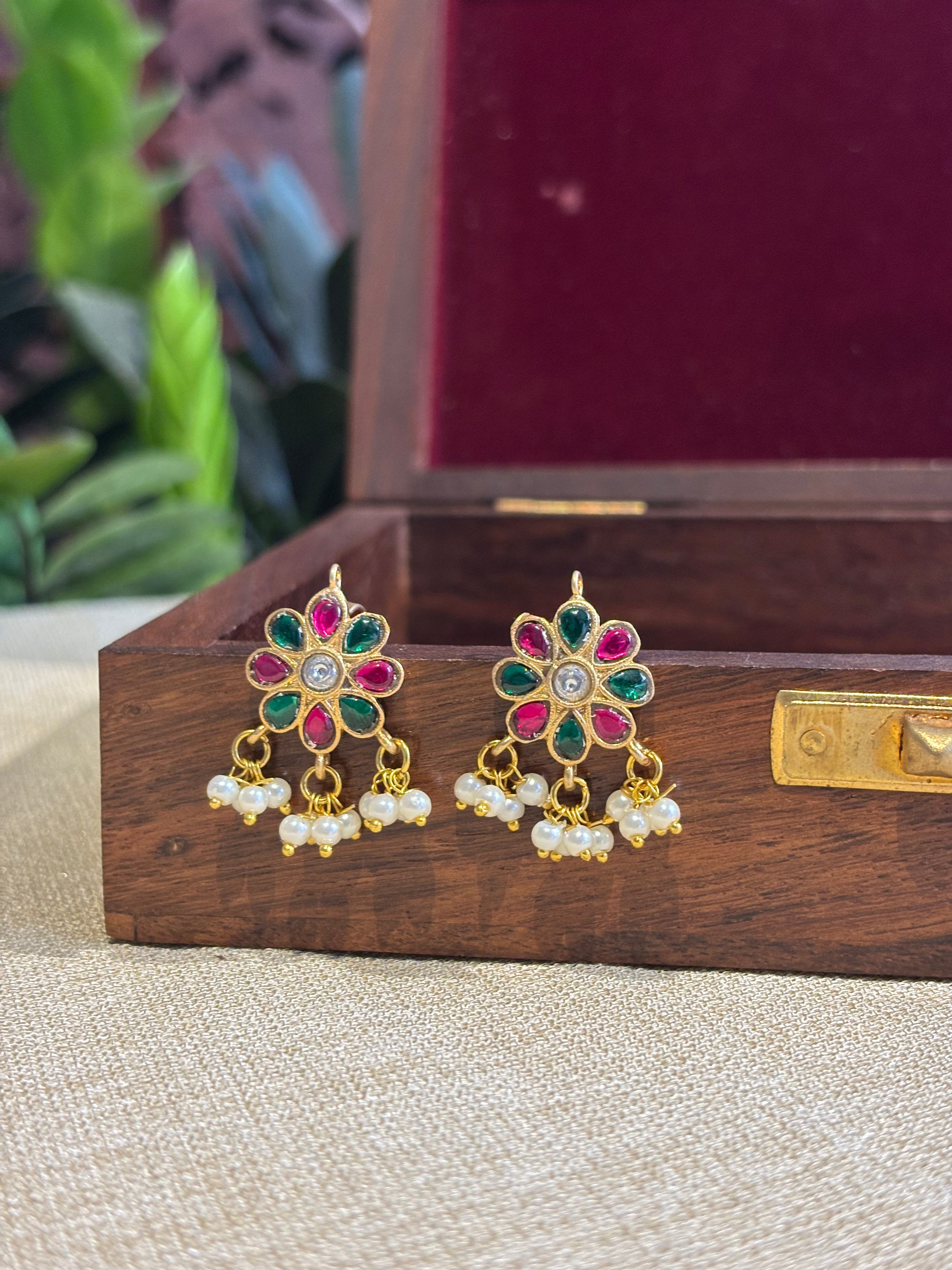 Multicolor Floral Gold-Finish Jadau Bugadi | ER139 – Sreeni